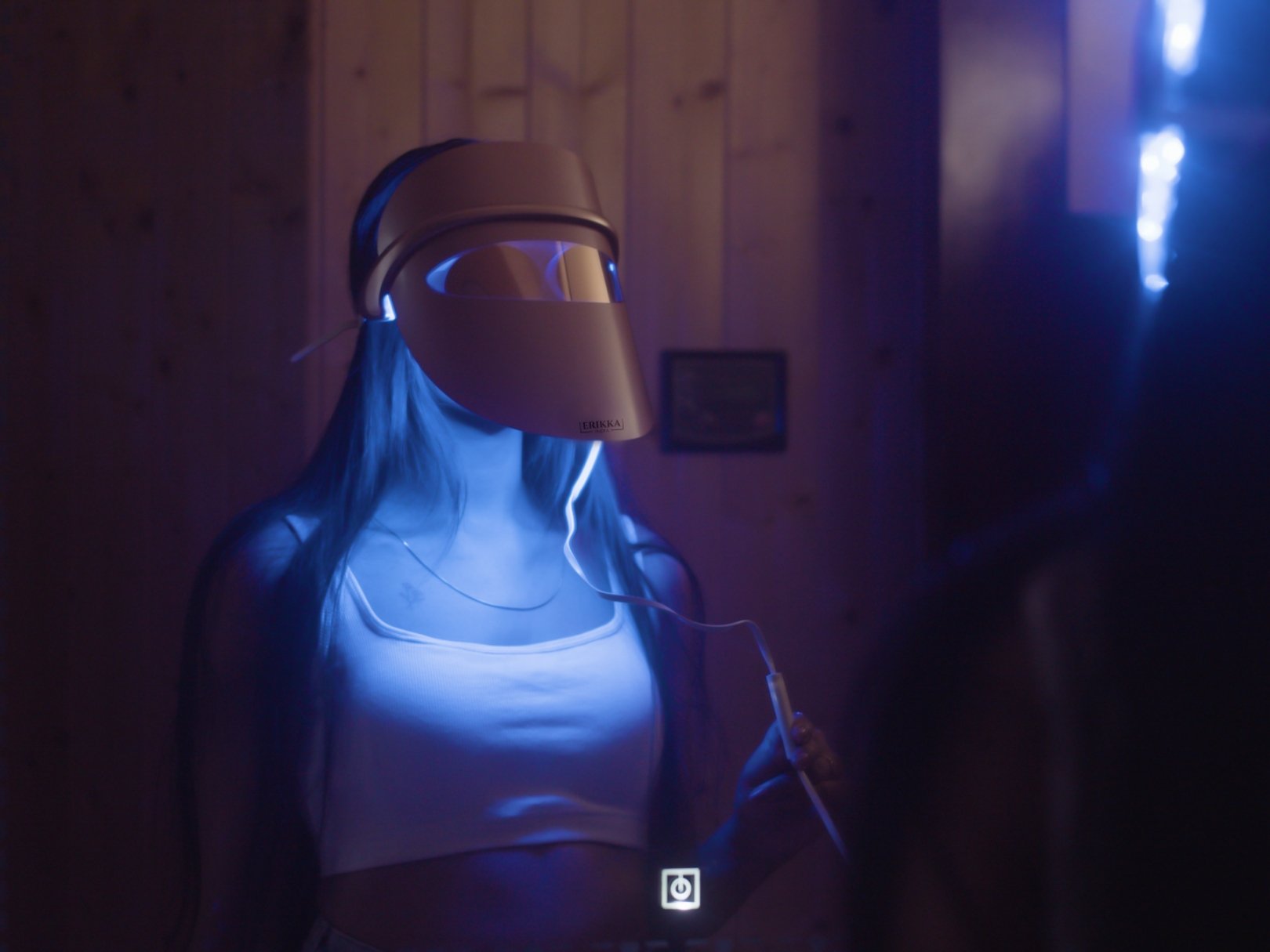 Blue light therapy For Acne – Erikka India